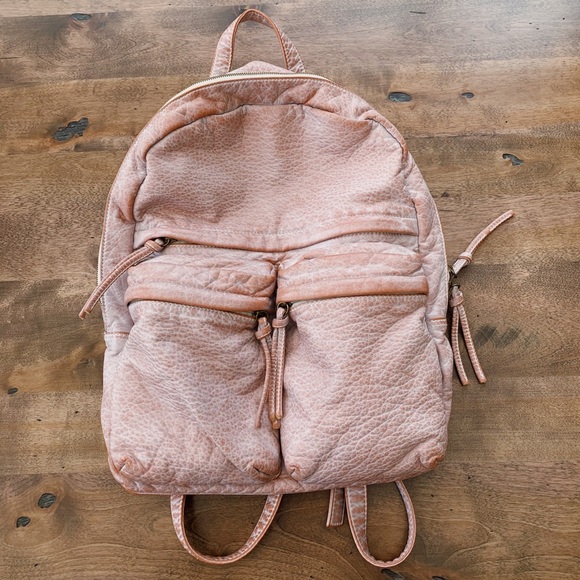 Urban Outfitters | Bags | Brand New Urban Outfitters Gator Skin ...